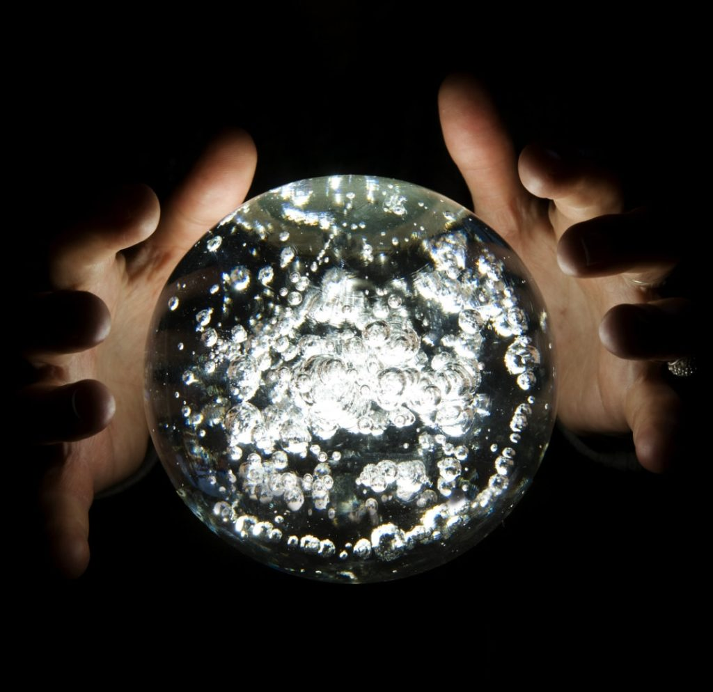 天然水晶，珠宝设计中的古老圣洁之物